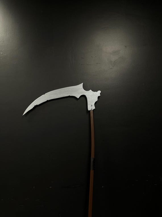 Cool Real Scythes Stock Foto „grim Reaper With Scythe On A Smoky