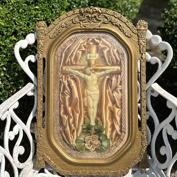 Antique Jesus Shadow Box - Etsy