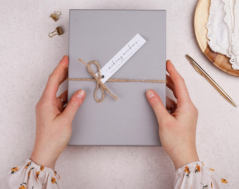 A5 Letter Writing Paper & Matching Envelopes in Gingham Floral - Lined ...