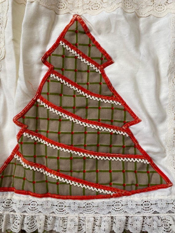 1970s Chessa Davis Christmas Tree Skirt, Christmas Sk… - Gem