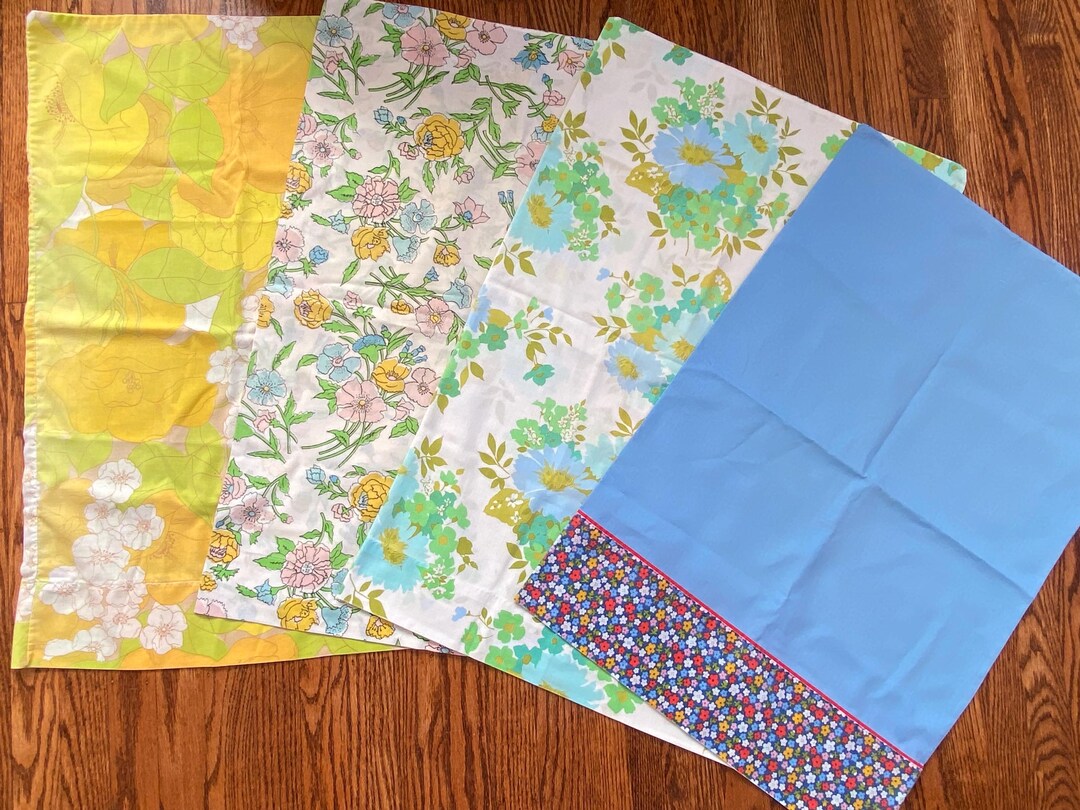 4 Mis-matched Mid Century Flower Power Pillowcases, Retro Bedroom ...