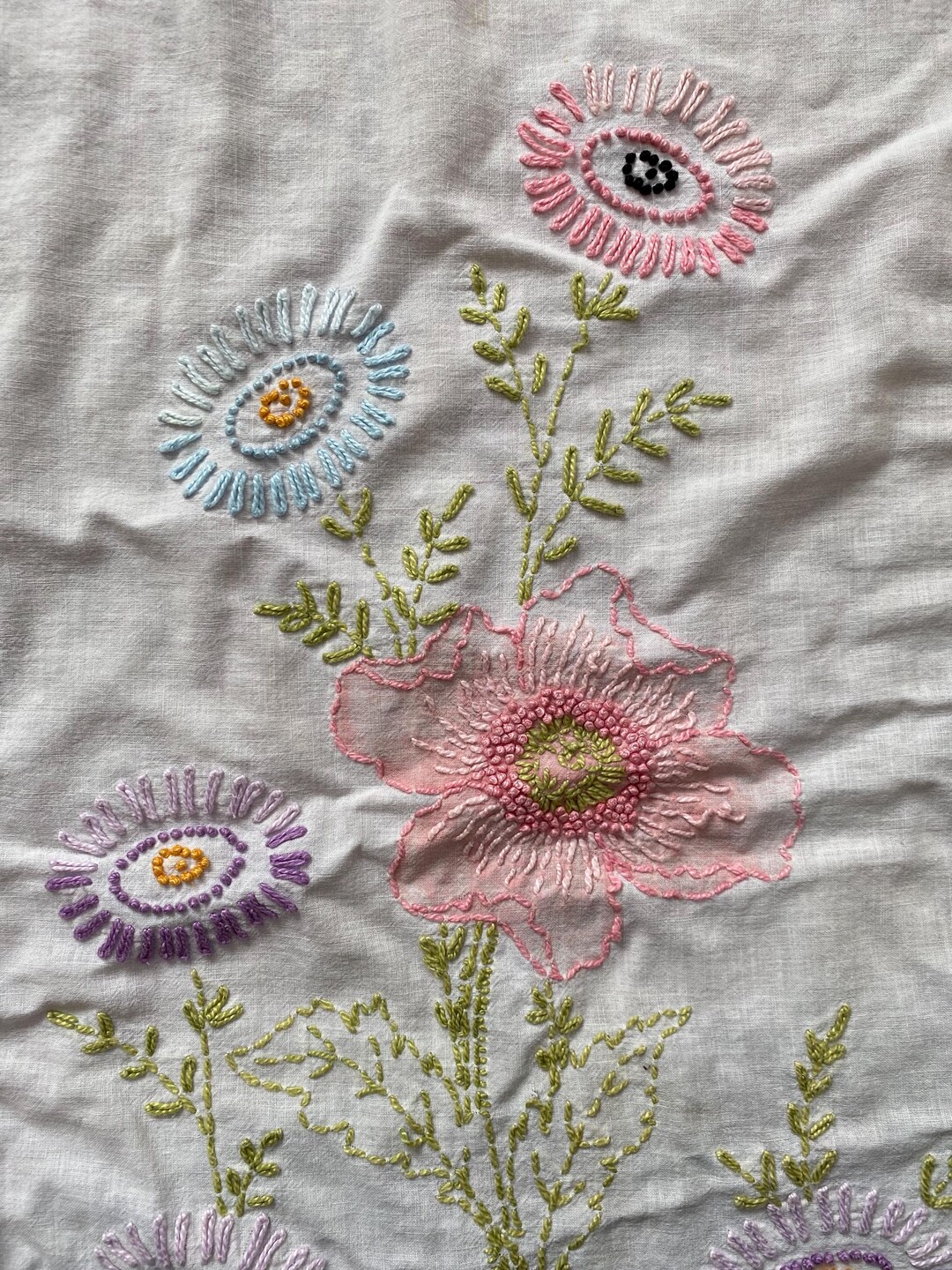 Vintage Cutter Embroidered Flower Coverlet, Embroidered Bedspread ...