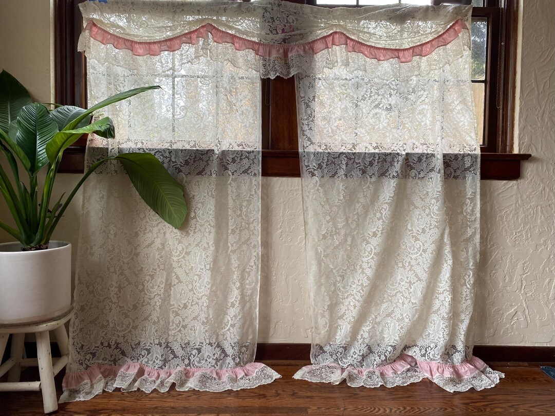 1980s Flower Lace Curtain, Flower Lace Drapes, Lace Curtains, Victorian ...