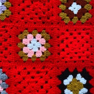 Vintage Handmade Red Granny Square Blanket, Roseanne Granny Square ...