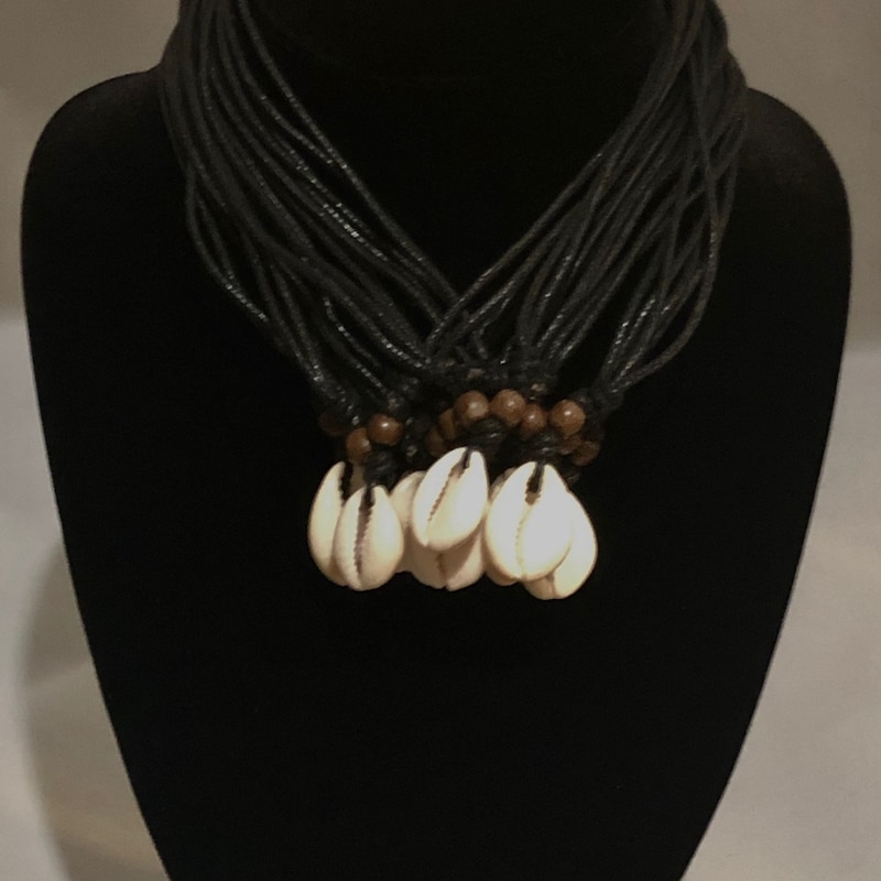 Cowry Shell Necklace - Etsy