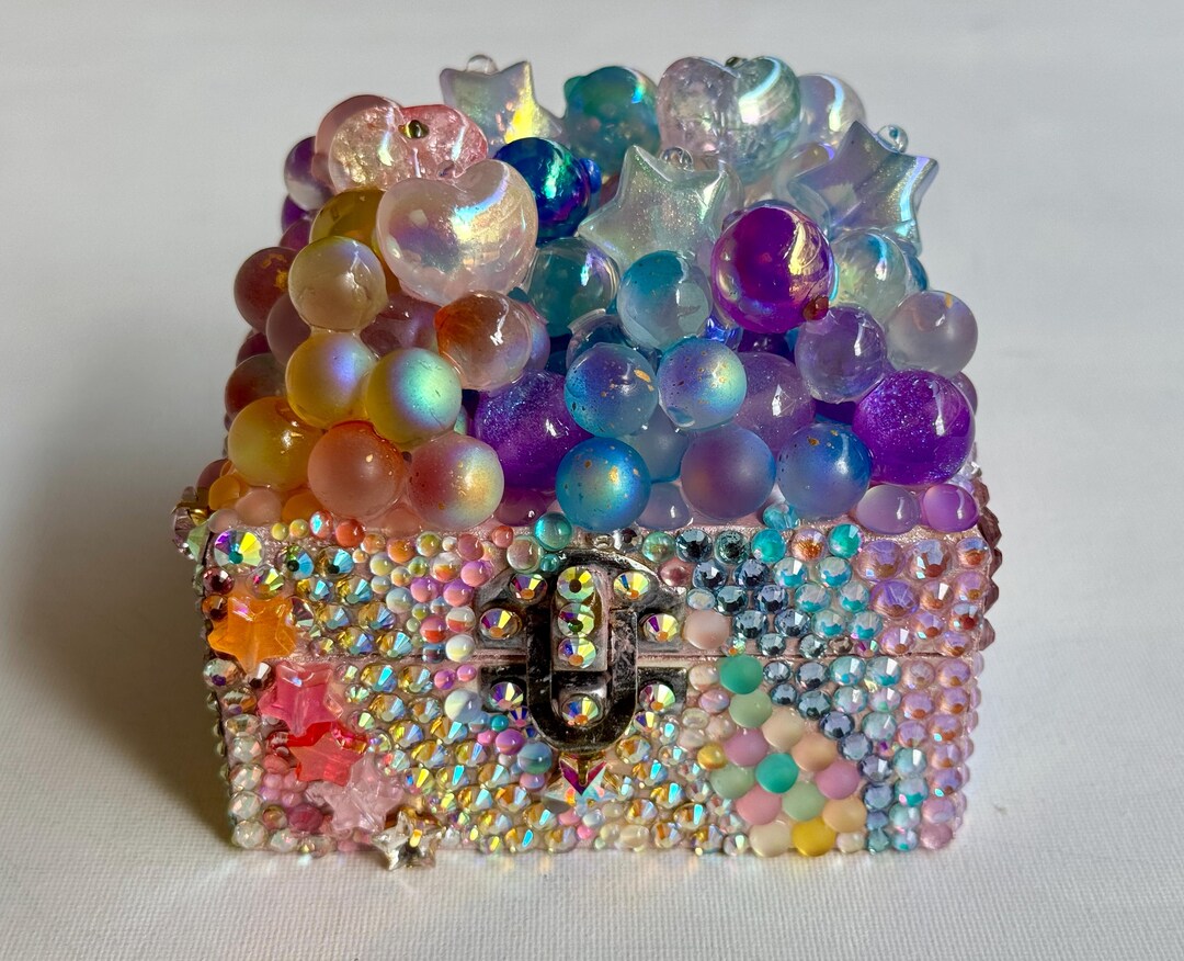 Bedazzled Treasure Box: Rhinestone, Pearl, Heart & Star Mosaic - Etsy