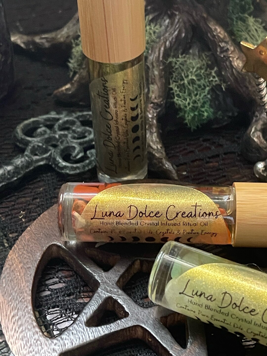 Hand Blended Crystal Infused Protection Oil/ Manifestation Oil ...