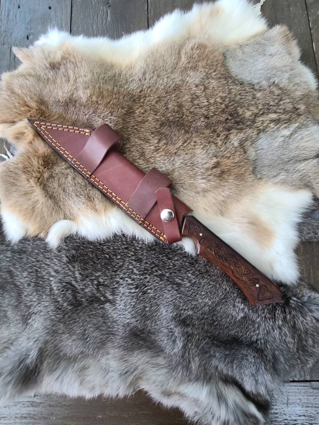 Damascus Seax Featuring Walnut Handles With Knotwork Engravings ...