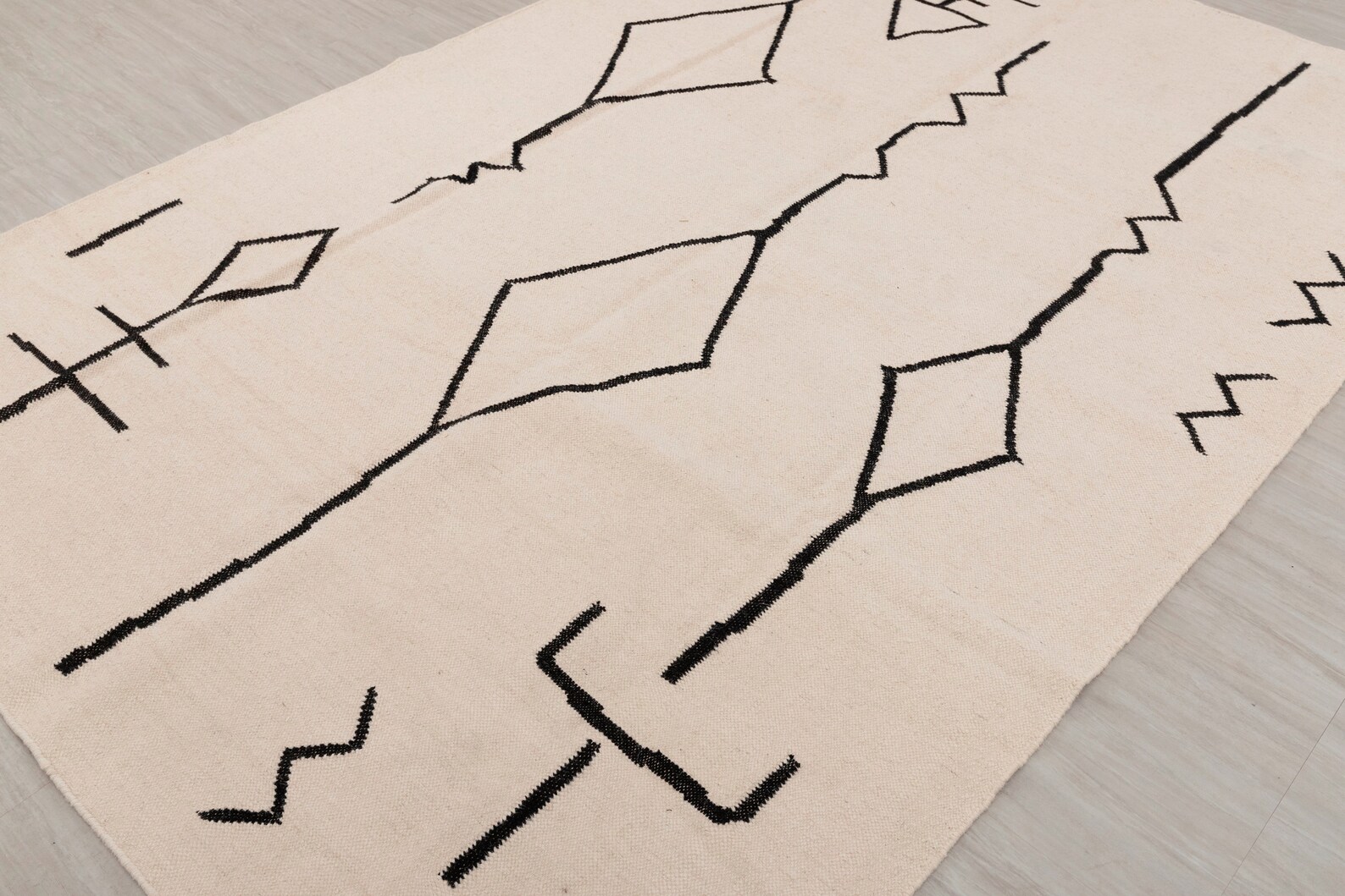 White Black Scandinavian Nordic Decor Inspired Rug Hand Woven - Etsy