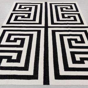 White Black Modern Geometric Design Hand Woven Wool Flatweave Rug ...