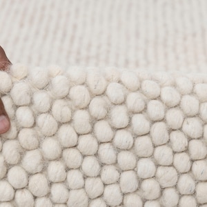 Ivory Chunky Felted Soft Wool Rug Modern Design Hand Woven Wool ...