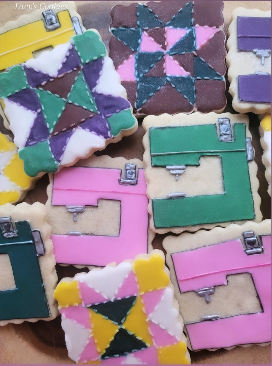 12 Sewing Machine Sugar Cookies, Quilt Themed Cookies, Fabric Cookies ...