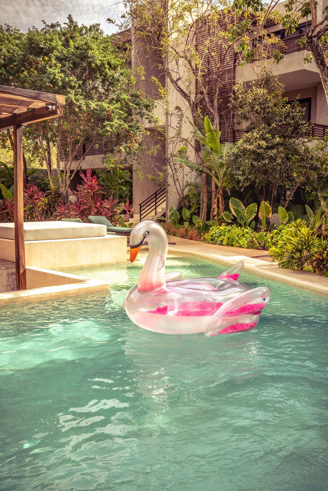 Feather Swan Luxury Pool Party Fun - Etsy