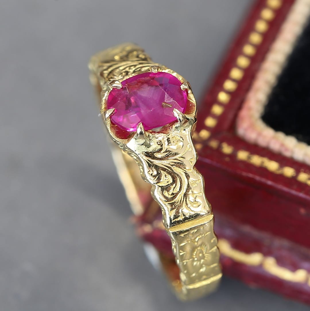 Antique Patterned Ruby Solitaire Ring - 18ct Yellow Gold - Etsy