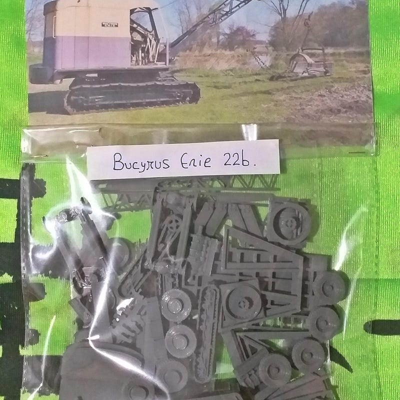 Ready to paint miniatures & model kits - Etsy.de