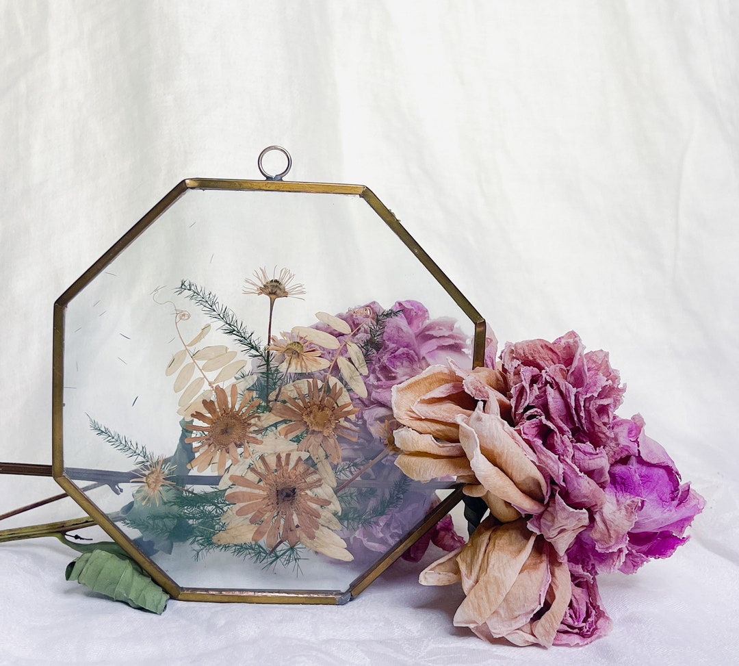 Vintage Octagonal Pressed Flowers Suncatcher| Sun Catcher| 1970s Home ...