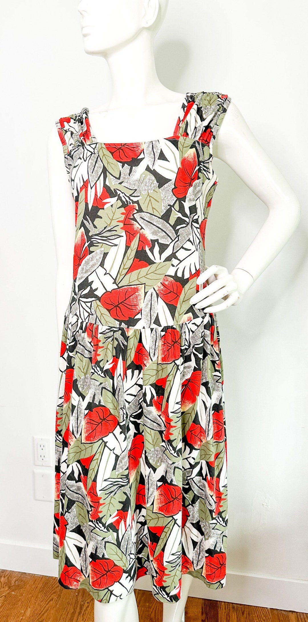 Vintage Jane Singer Floral Dress With Ruche Hip Detailing | SIZE SMALL ...