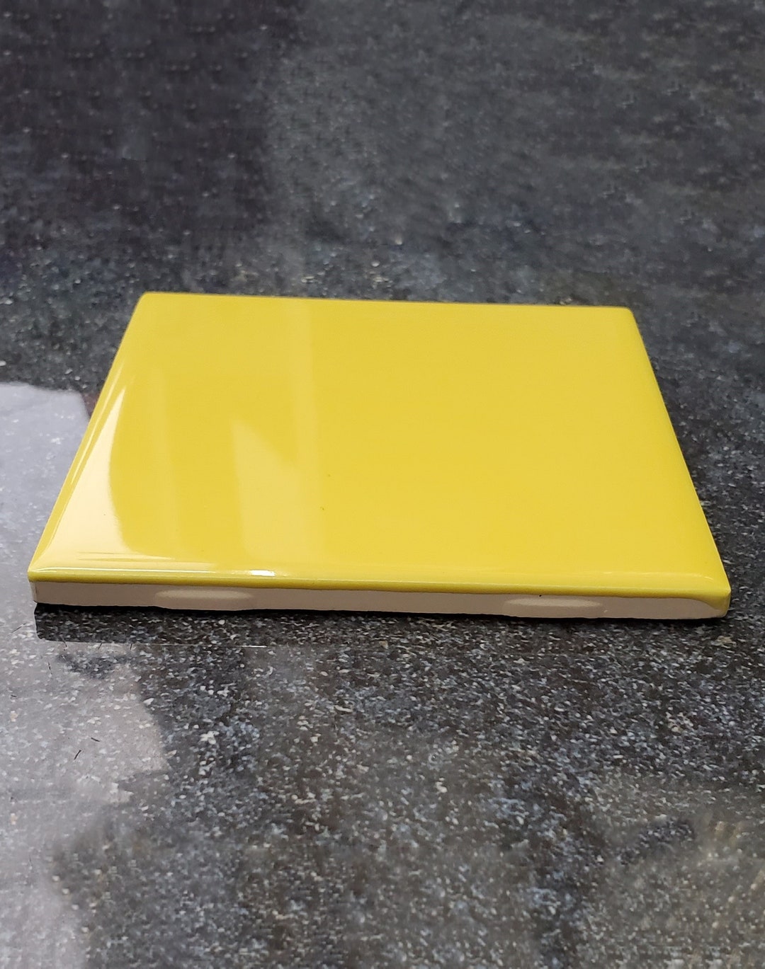 Bright Yellow Ceramic Tile 4"x4"/6 'x6 Sunflower Yellow Ceramic Tile 4 ...