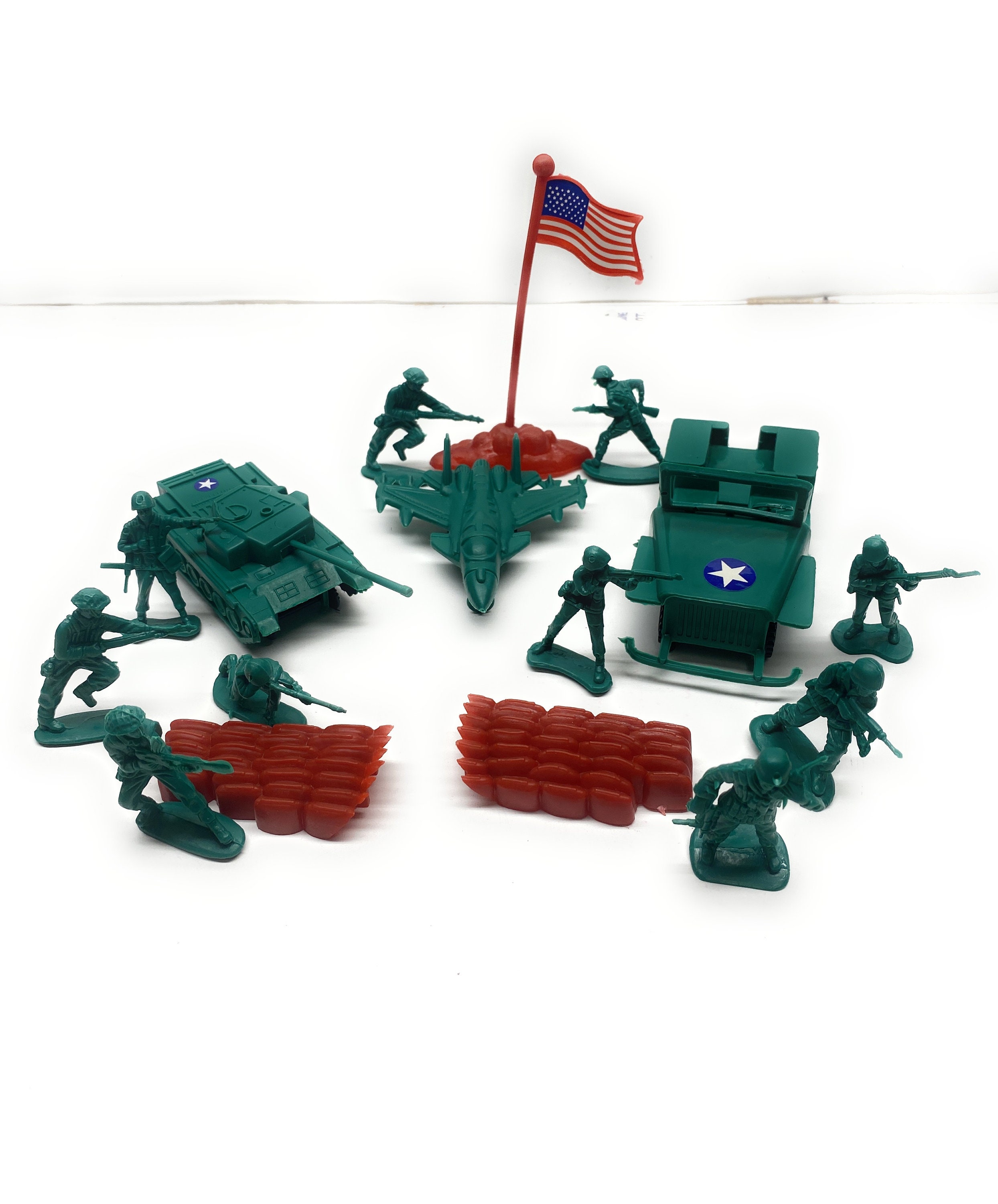 16 Pcs 2" Plastic Military Army Men Soldiers Action Figures Green Tank ...