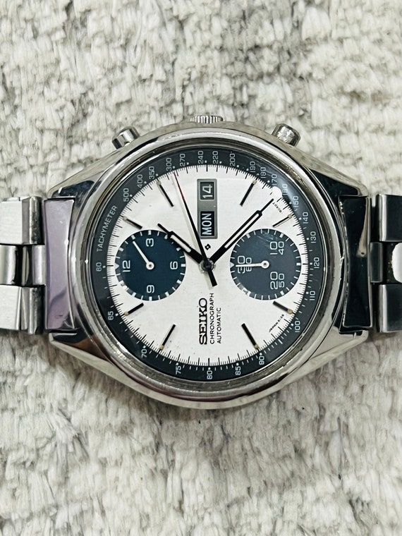 Vintage Seiko Panda chronograph Date & Day Movement N… - Gem