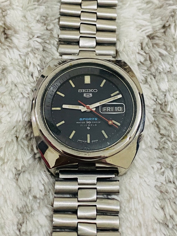 Automatic Watch With Exhibition Case Back Seiko 5 Sports Automatic ...