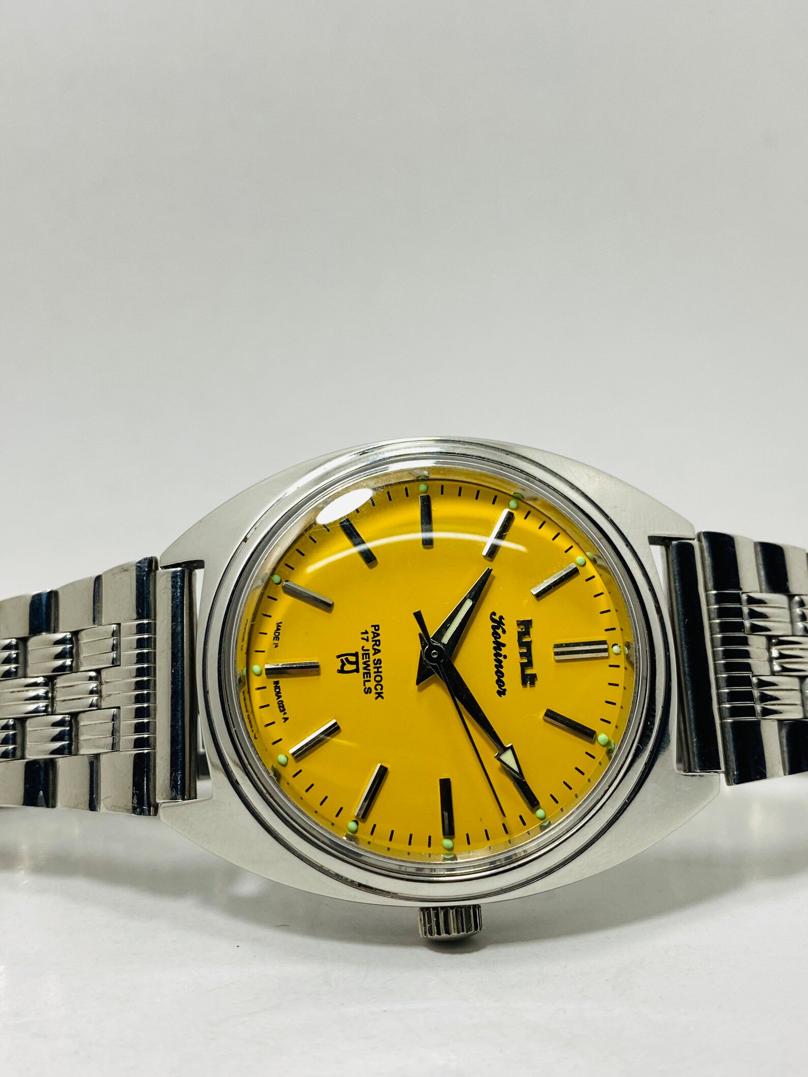Vintage HMT KOHINOOR 17J. Manual Winding Vintage Watch~beautiful Yellow ...
