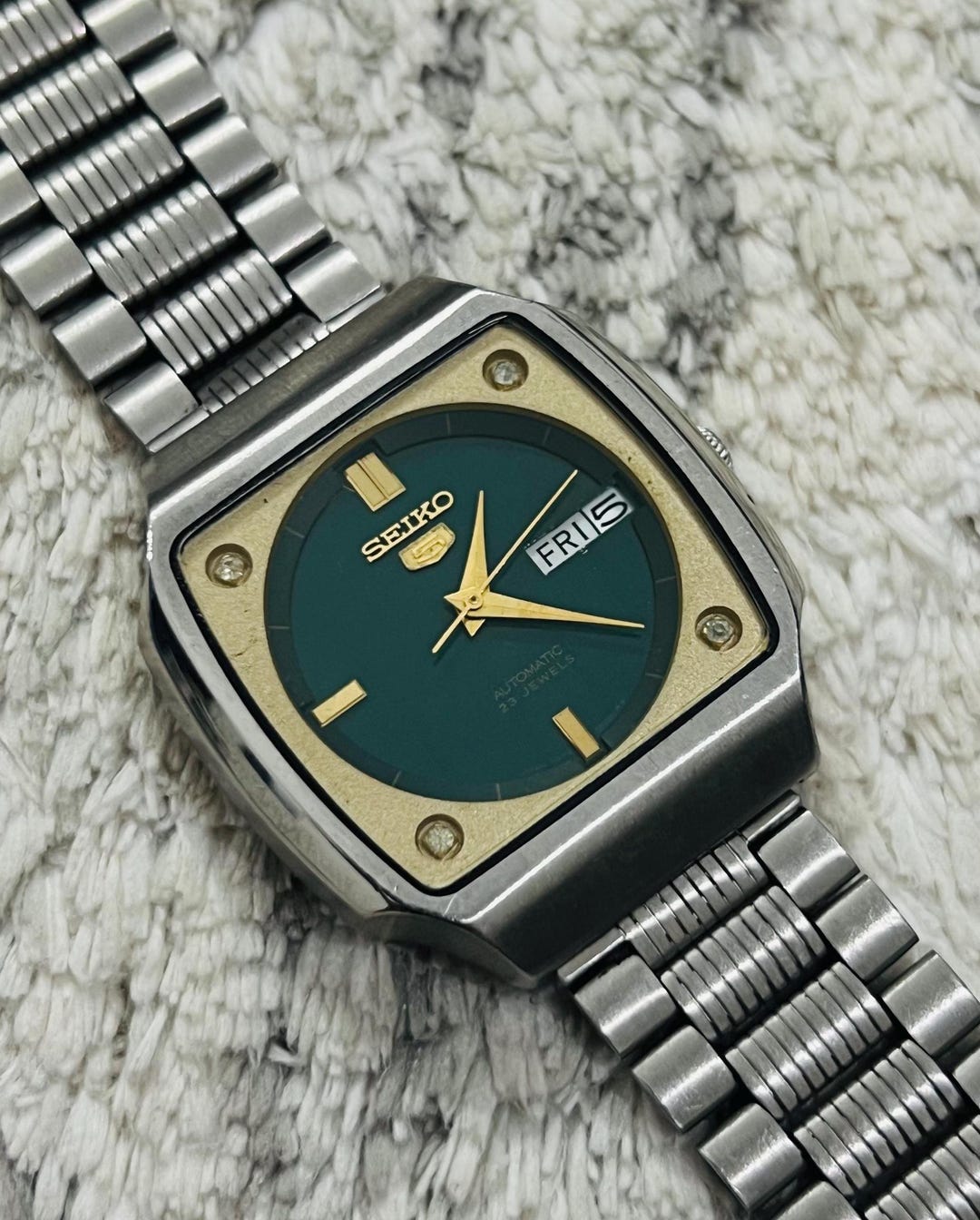 Vintage Seiko 5 Automatic Green Dial Movement No.6349-6040 23jewels Tv Case Day/date Men's Wrist ...