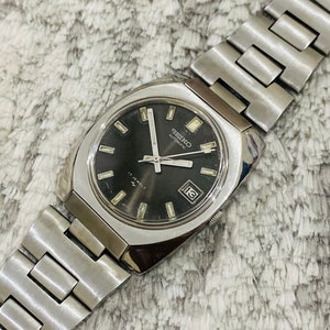 Vintage Seiko Mechanical Automatic Black Dial Movement No.7005-8180 date 17jewels Men's Wrist ...