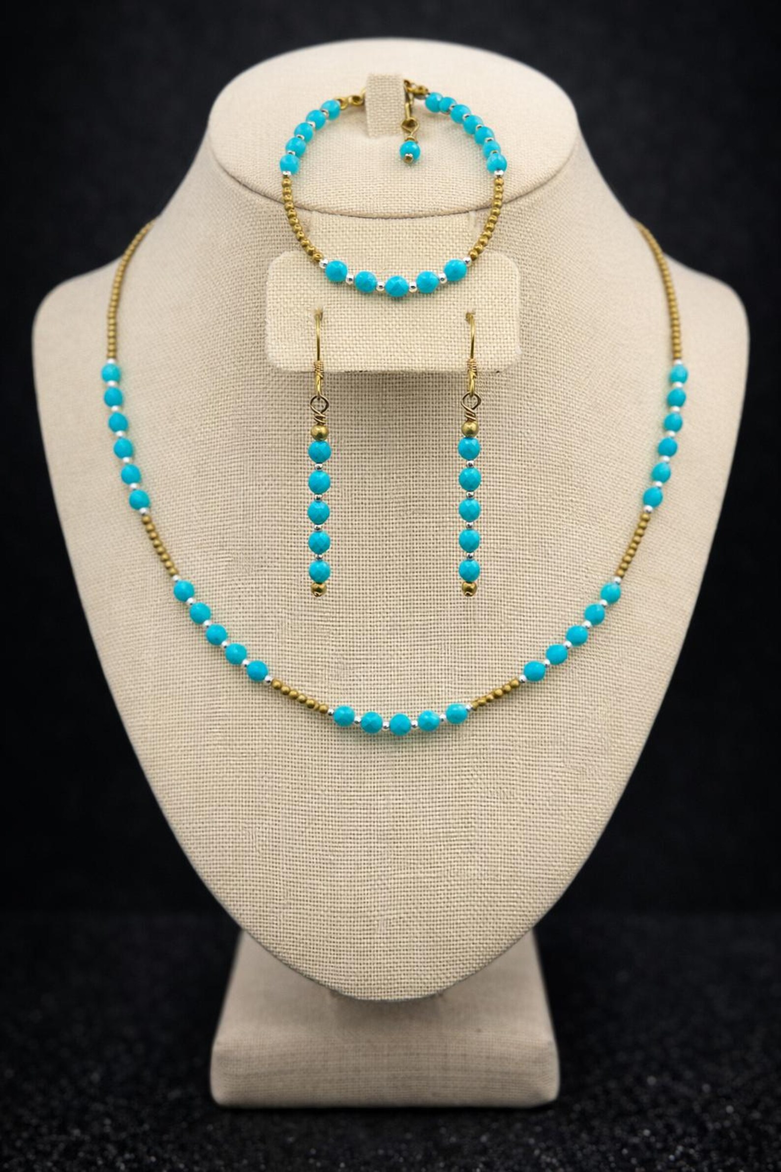 Vibrant Turquoise-blue Howlite Jewelry Set, Boho Necklace, Bracelet ...