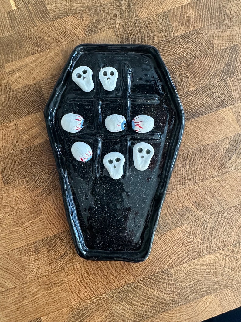 Coffin Tic Tac Toe, Sparkly Coffin Centerpiece, Spooky Tic Tac Toe ...