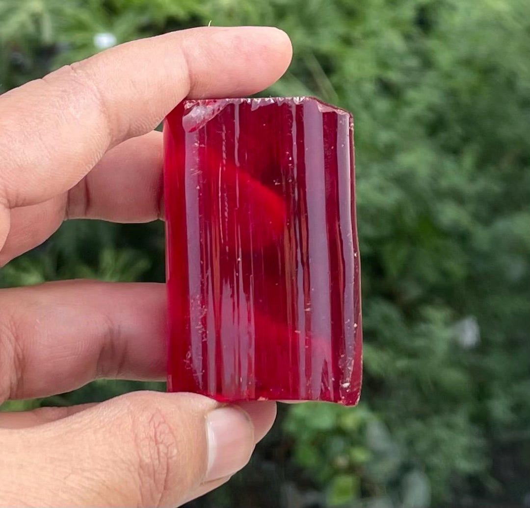 330 Cts Red Mozambique Ruby Uncut Rough Loose Gemstone, 100% AAA Top ...