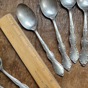 SEVEN (7) Teaspoons 1964 Wm Rogers Camelot Melody Vintage Silver Plate ...