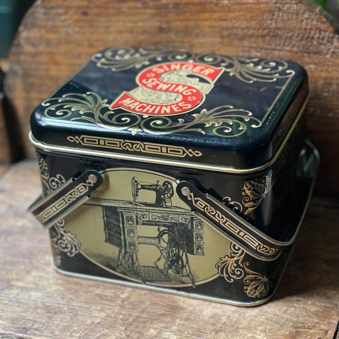 Vintage Singer Sewing Machines Metal Tin Box With Double Handles ...