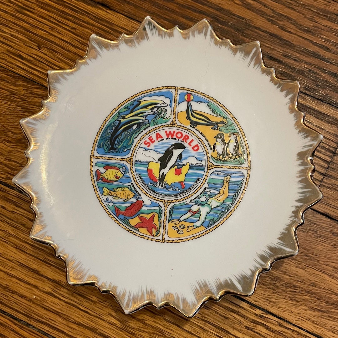Vintage 1974 Sea World San Diego Collector Plate: Orcas, Dolphins ...