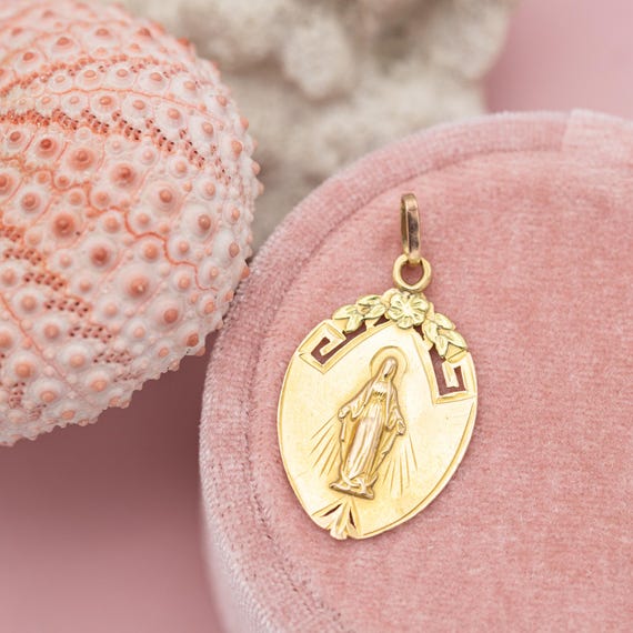 18k solid gold - early 20th century Virgin Mary - Flo… - Gem