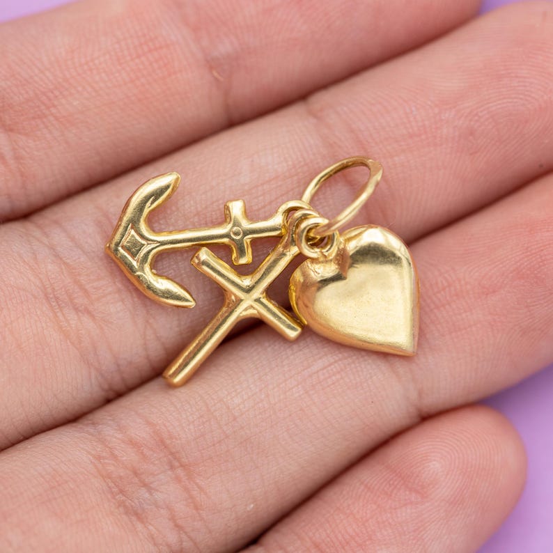 18K Vintage Love Faith Hope - 18 Karat Solid Gold Pendant - Good Luck ...