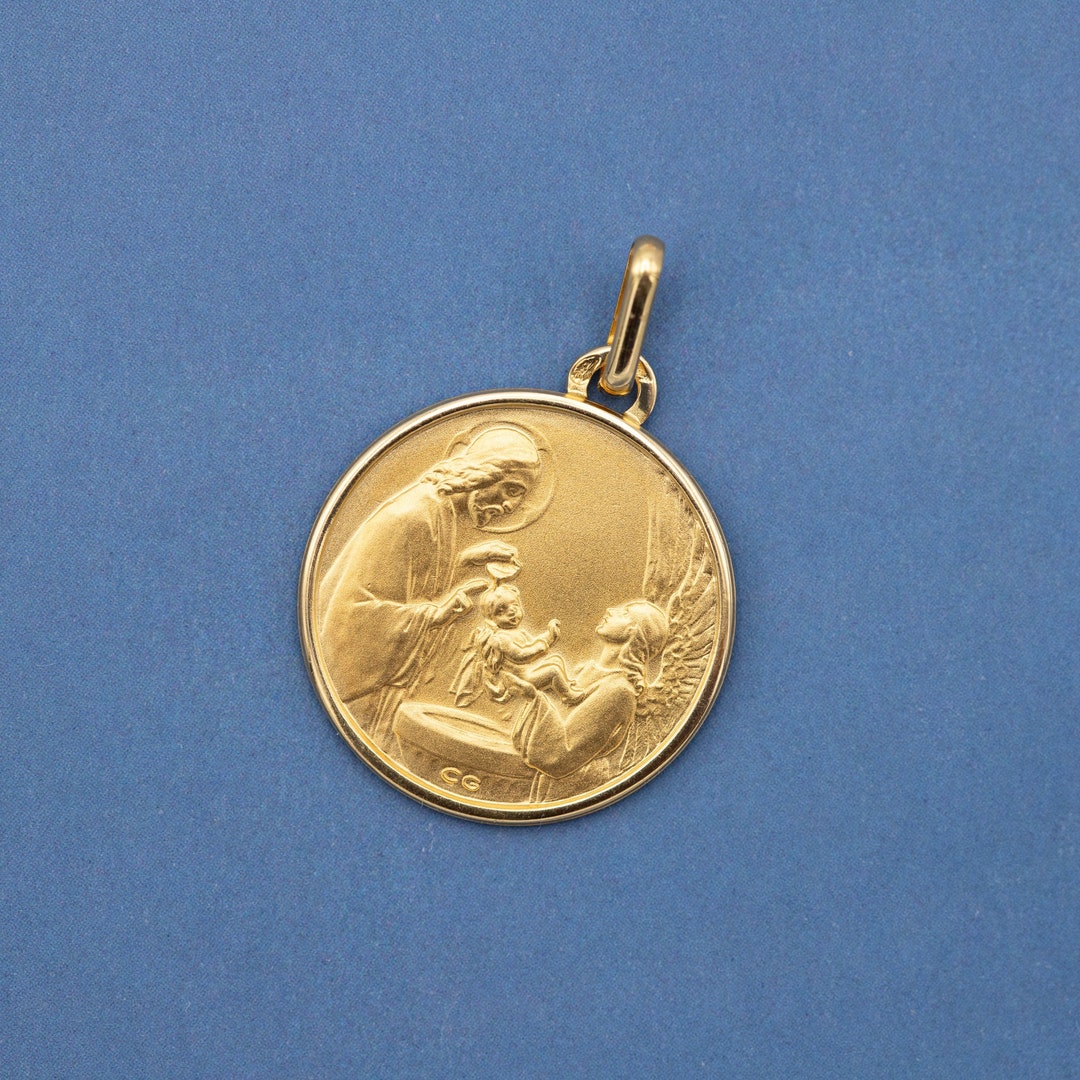 18k Jesus Medal Pendant - Solid Yellow Gold Christian Charm - Catholic ...