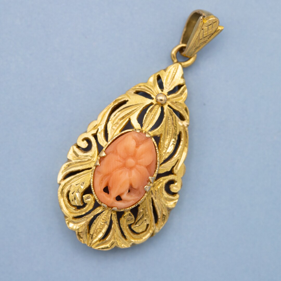 18k Floral Cameo Pendant - 18karat Solid Gold Pendant Detailed With ...