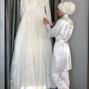 Personalized Bride Robe Pajama Set, Bridal Robes & Pajamas, Bridal ...