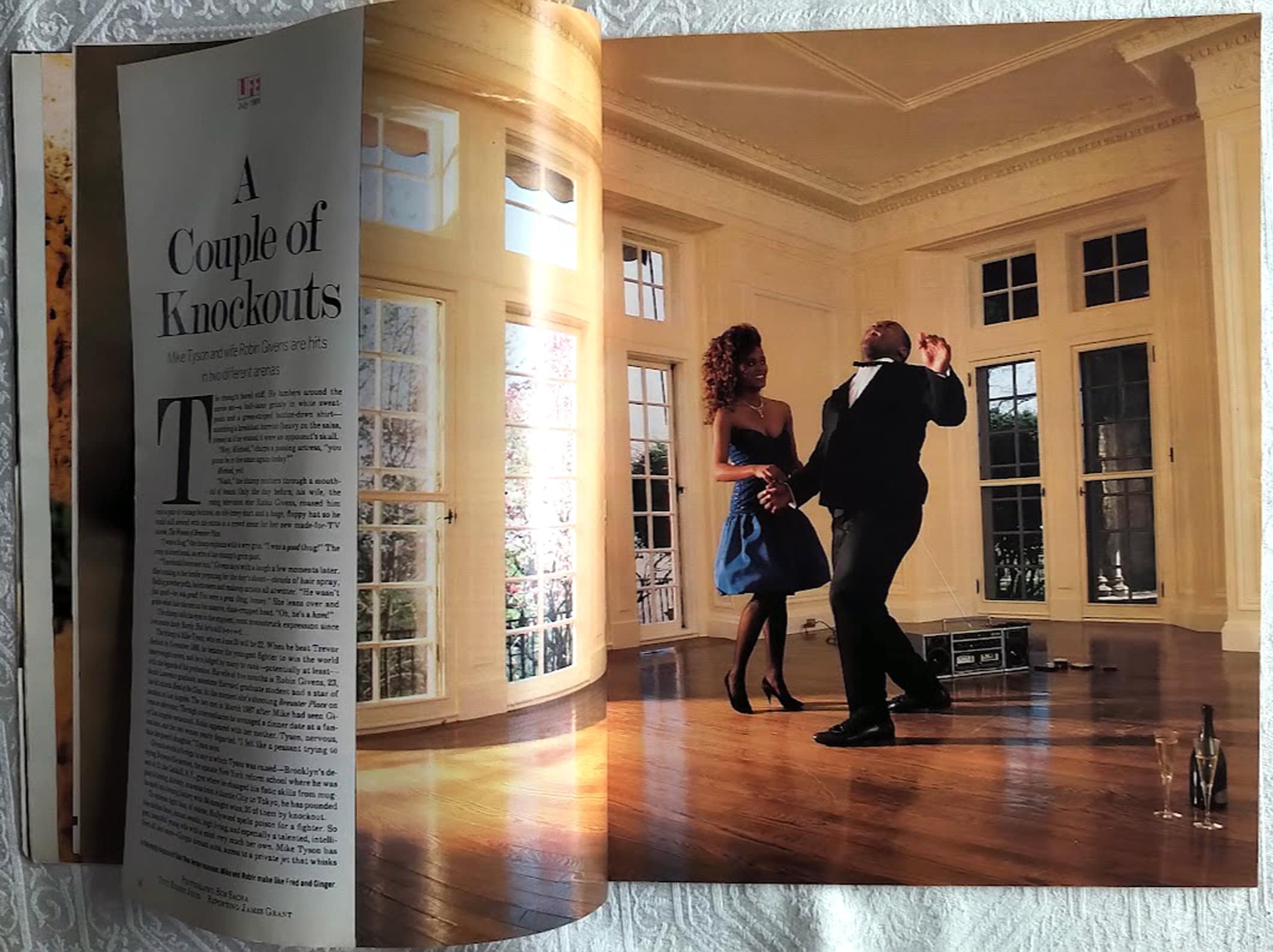 1988 LIFE Magazine July Original/ Cover: Mike Tyson & Robin Givens ...