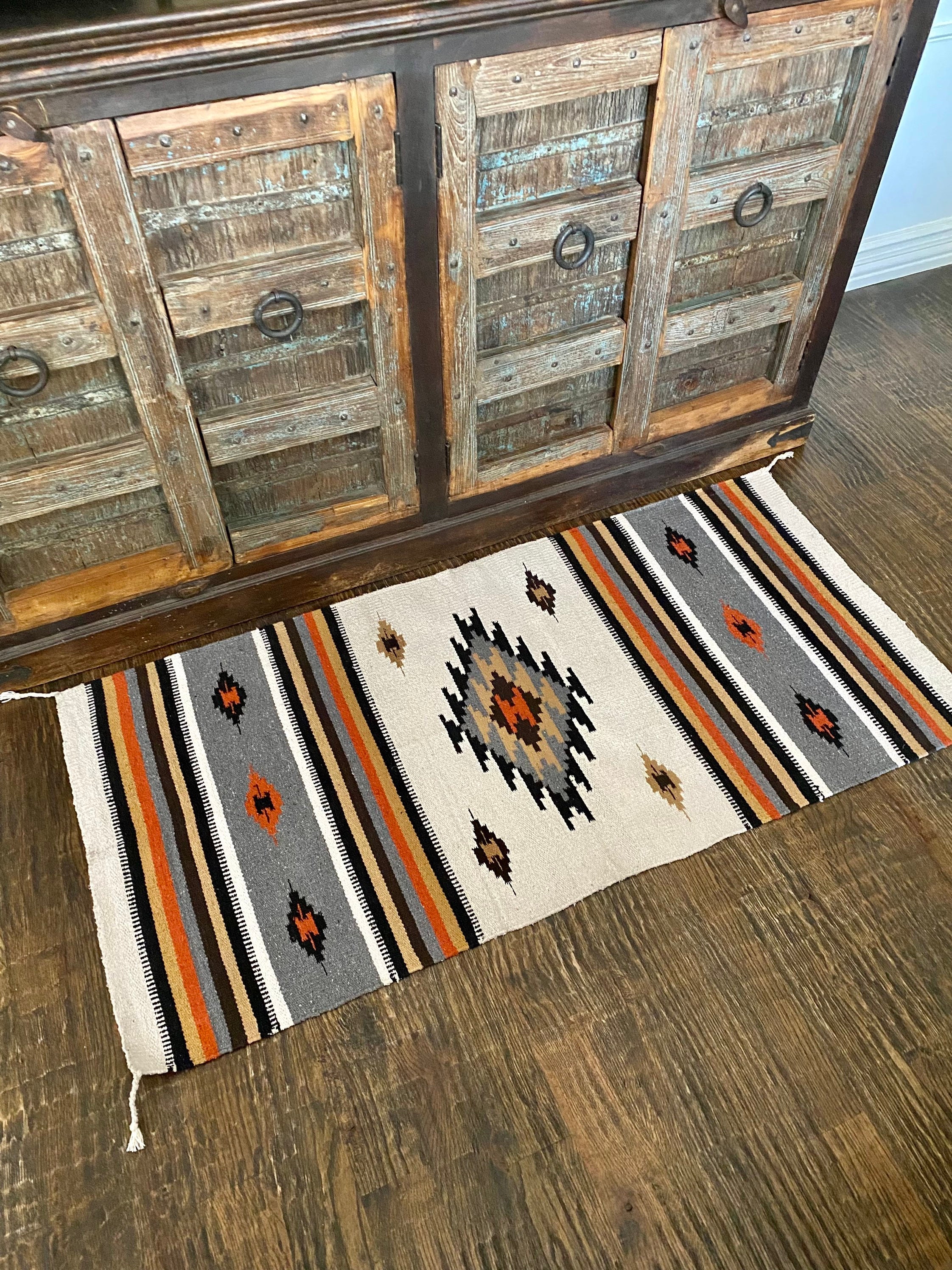 White and Black Aztec Rug Tribal Rug Southwestern Throw Rug - Etsy