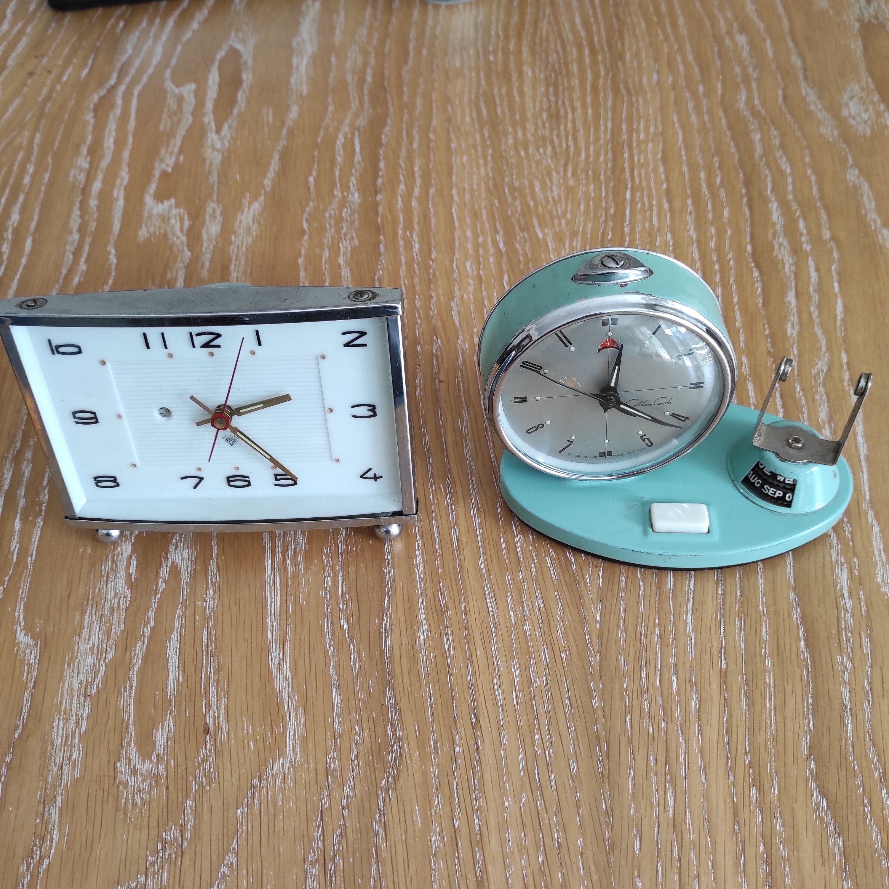 Vintage Working Alarm Clock, Manual Wind-up , Mechanical Clock, Set of ...