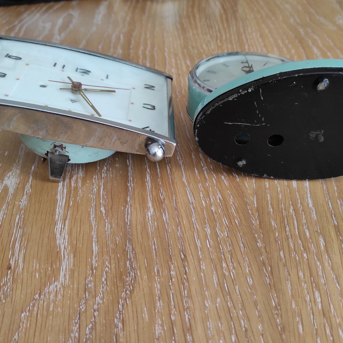 Vintage Working Alarm Clock, Manual Wind-up , Mechanical Clock, Set of ...