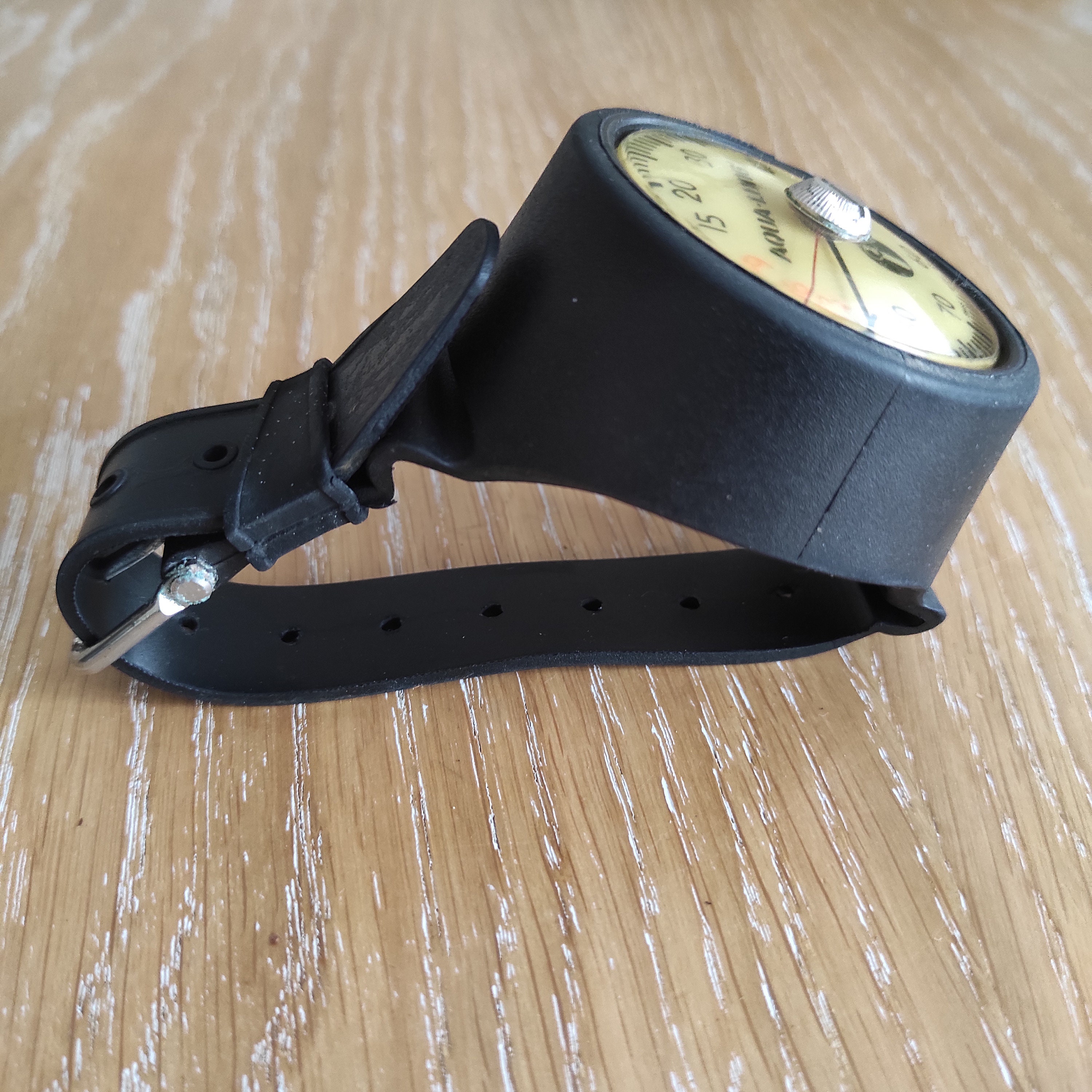 Vintage Jumbo Aqualung Swiss Gauge Scuba Compass Spirotecnique Diver ...