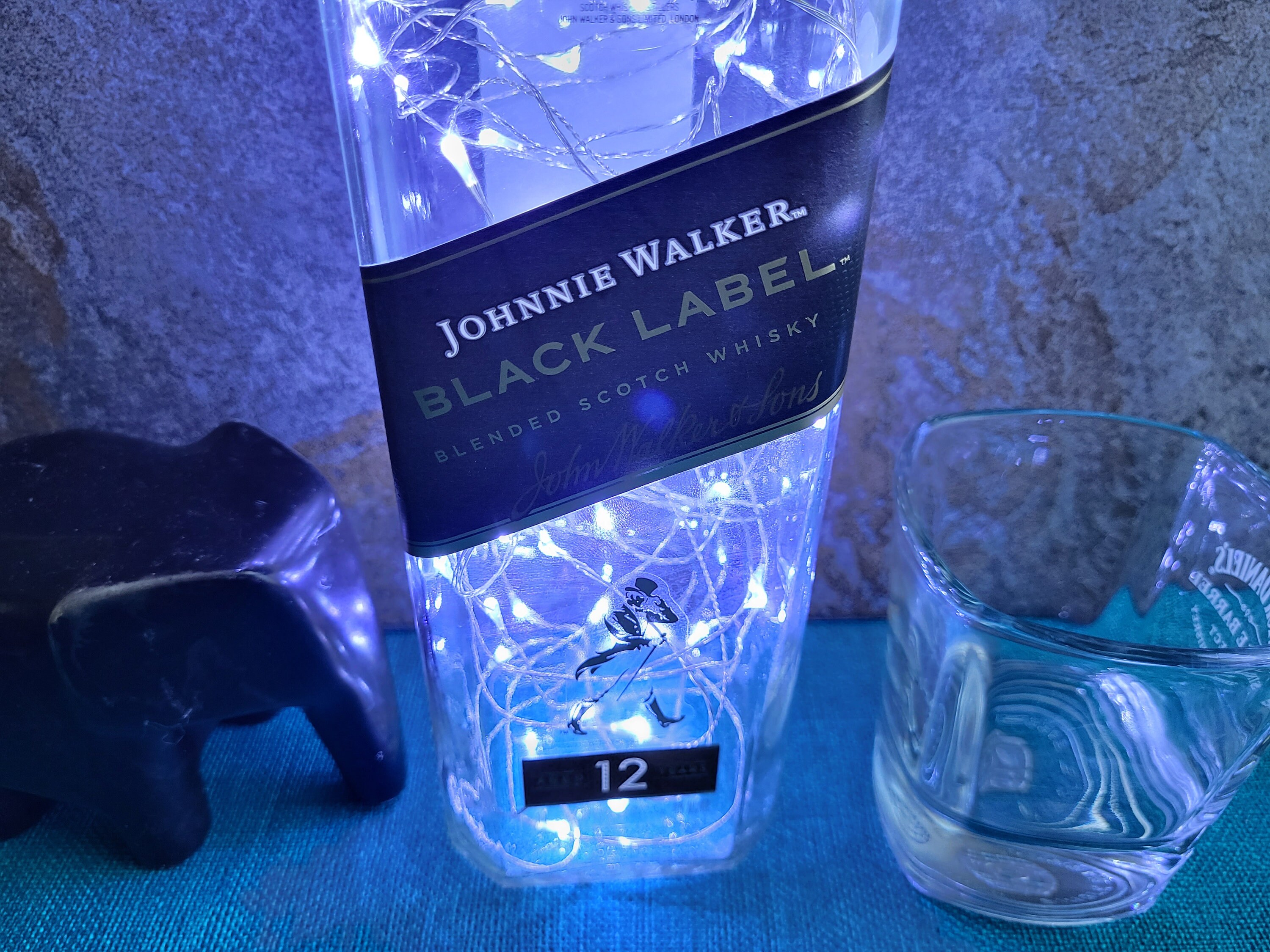 Johnnie Walker Black Label Whisky Bottle Lamp – LED Accent Light - Etsy