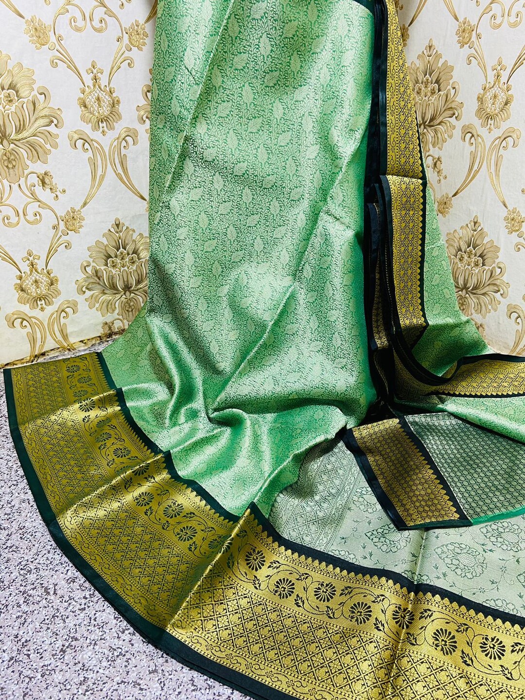 Contrast Border Zari Design Exclusive Collection Latest Kora Muslin ...