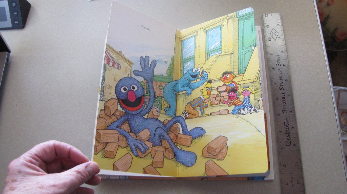 Who Am I? Sesame Street, A Golden Sturdy Book, 1978 - Etsy