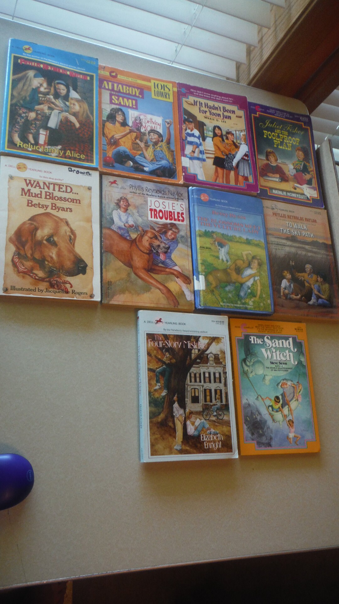 7 A Dell Yearling Book Books & 3 Avon Camelot Books total - Etsy.de