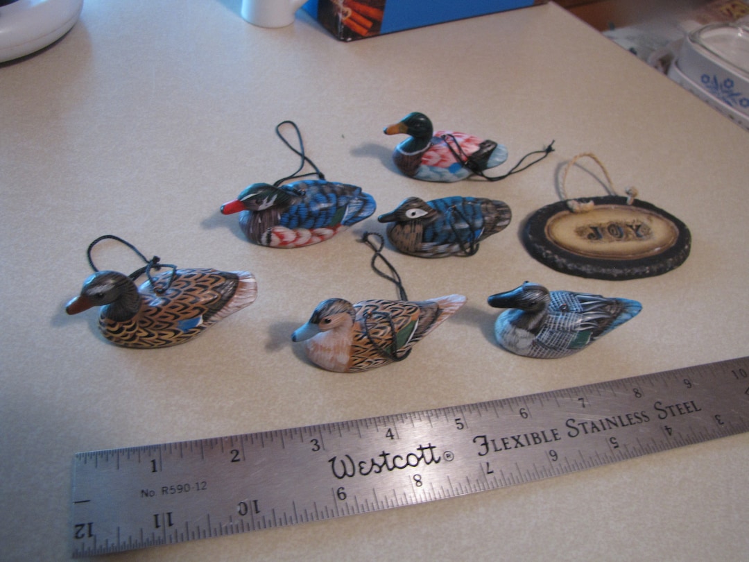 6-wooden Duck Christmas Tree Ornaments and Joy Sign, Rustic Cabin - Etsy
