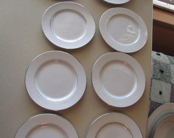 Crown Victoria Lovelace Dinner Plates, Five Lovelace Plates, Lovelace ...